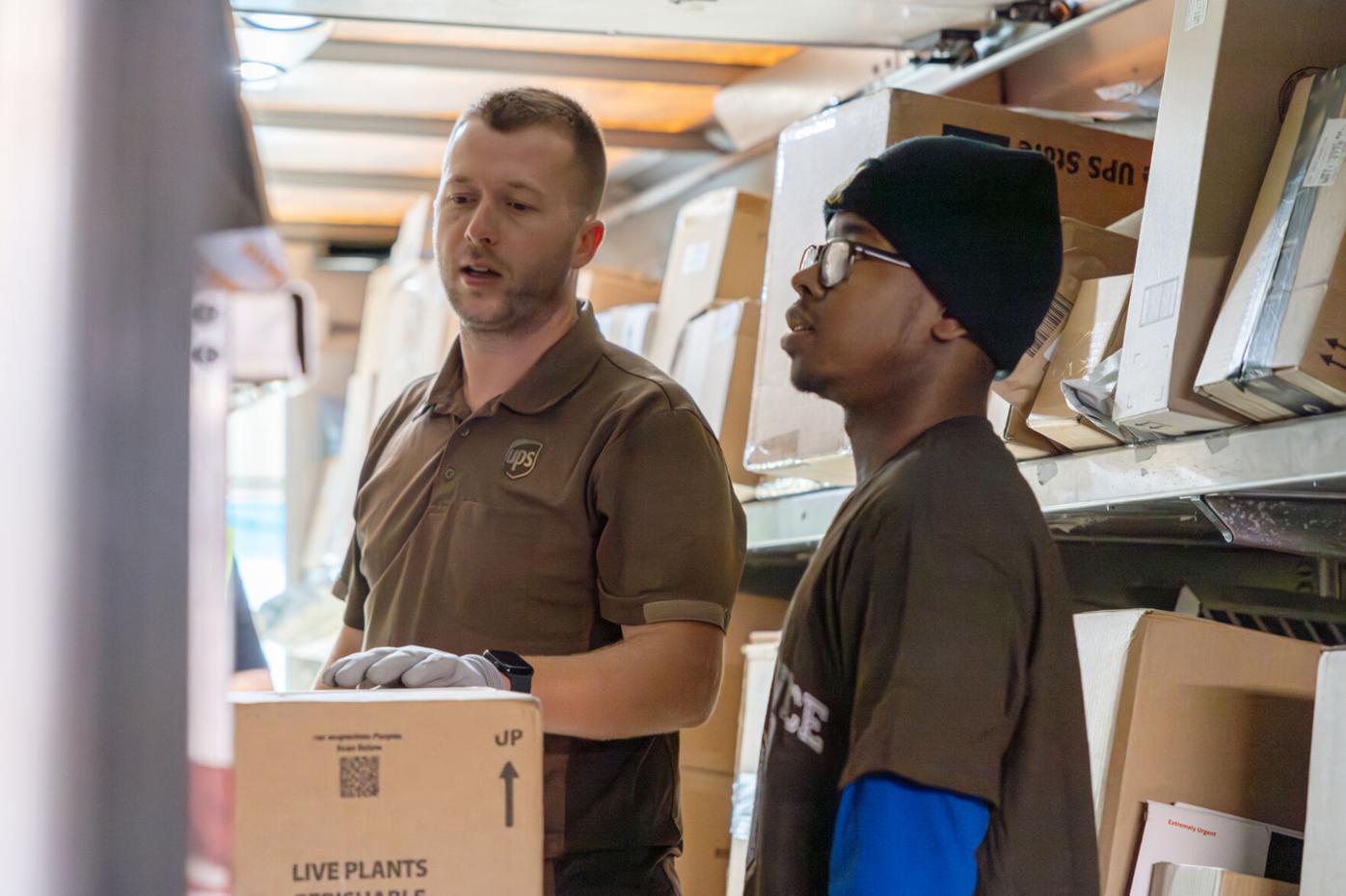 ups driver helper pay