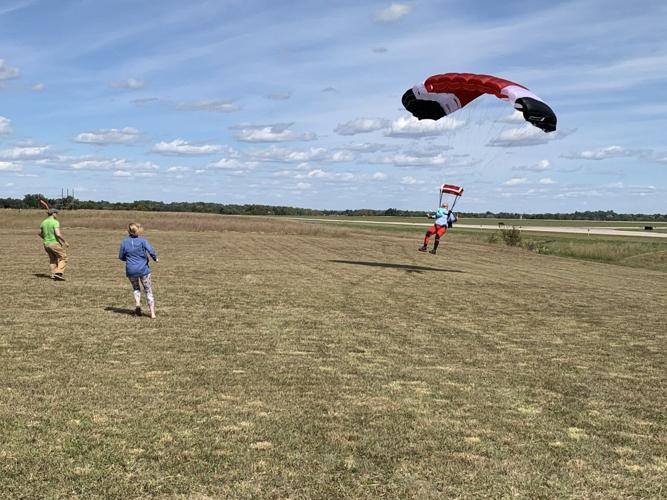 Elizabethtown skydiver 'tired and proud' after completing goal of 100 ...