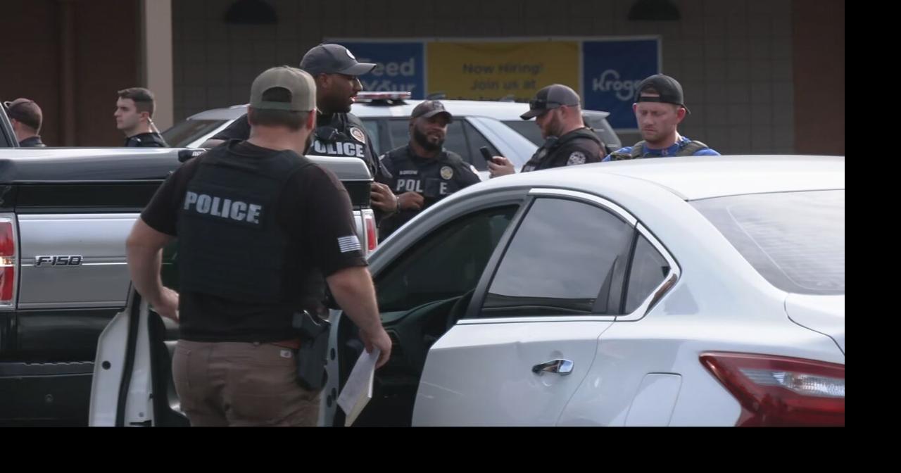35th and bank standoff scene | | wdrb.com