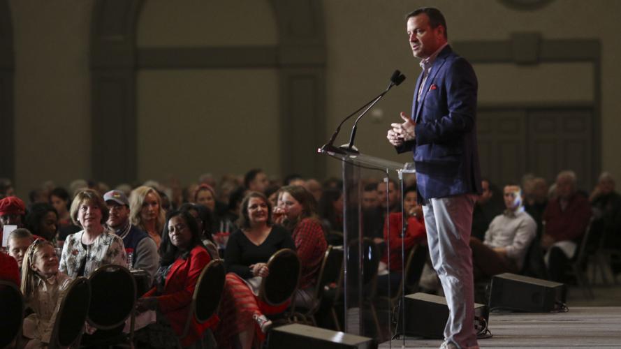 CRAWFORD | For Walz, a different kind of season, but the same high ...