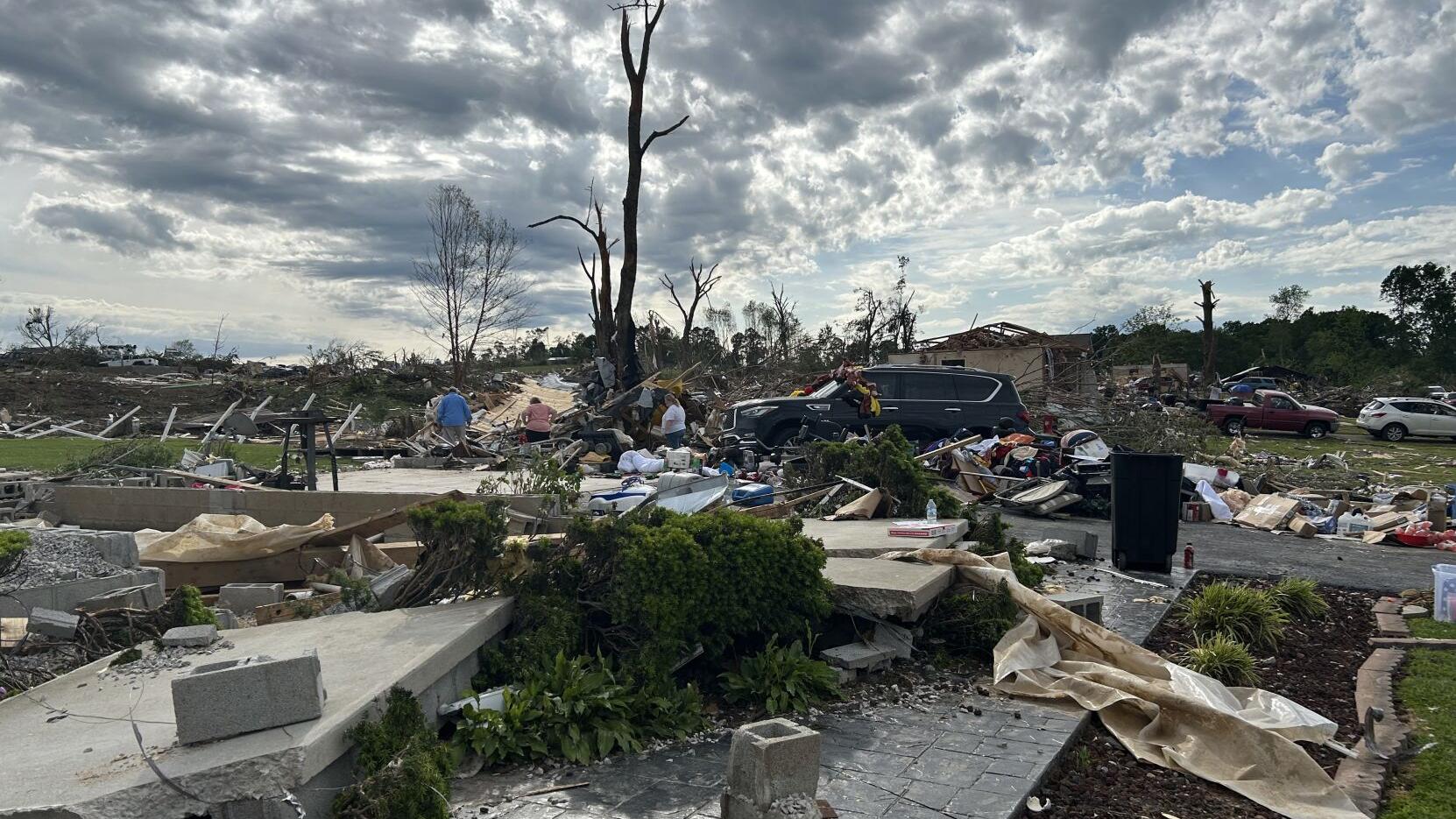 Tornado Blog | Real-time updates after deadly severe weather hits ...