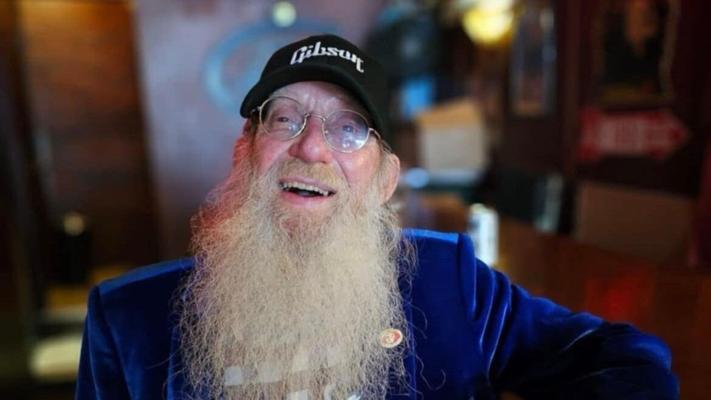 Beloved southern Indiana bar owner, Marine and music lover remembered ...