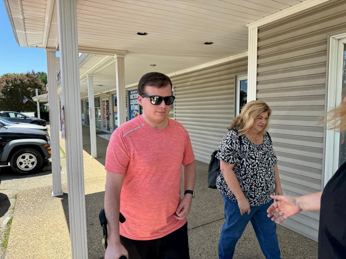 Family says Louisville officer Nick Wilt still has setbacks, but ...