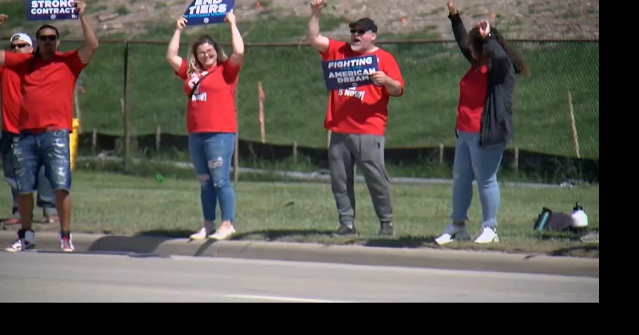 Ford spared strike expansion after 'movement' toward UAW demands | Wdrb ...