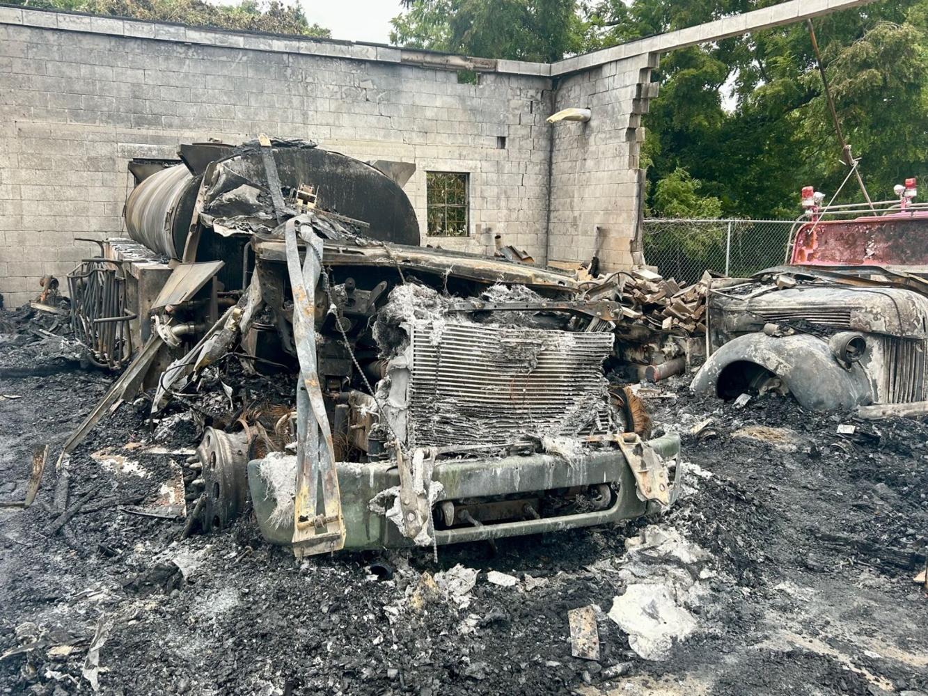 Vine Grove firefighters lose station, multiple trucks in overnight fire ...