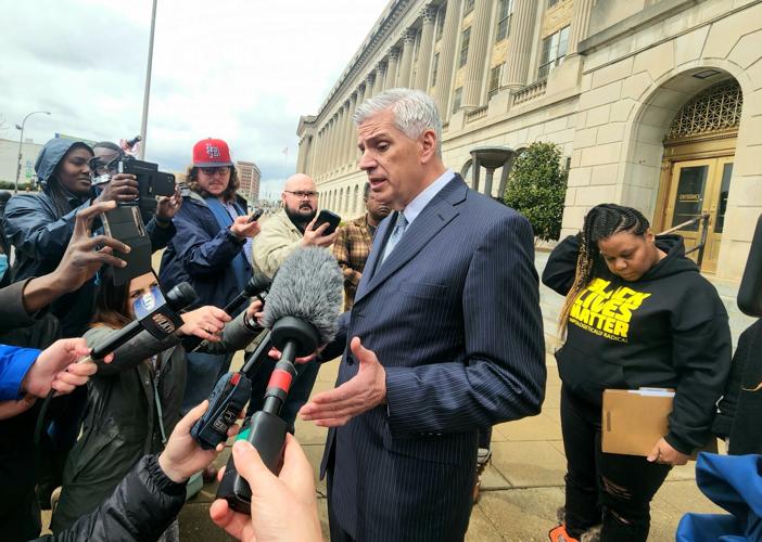 Man accused of trying to shoot Louisville mayoral candidate pleads not ...