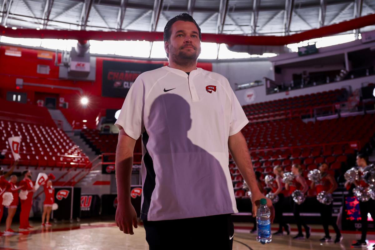 Western Kentucky hires Plona to replace Lutz as head men's basketball ...
