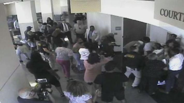 Video shows chaos outside Louisville courtroom after hearing for Jack ...
