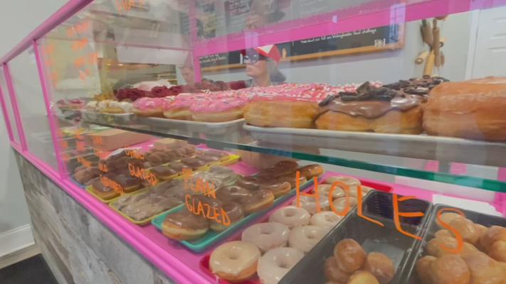 Hi-Five Doughnuts opens new location near the Highlands in Louisville ...