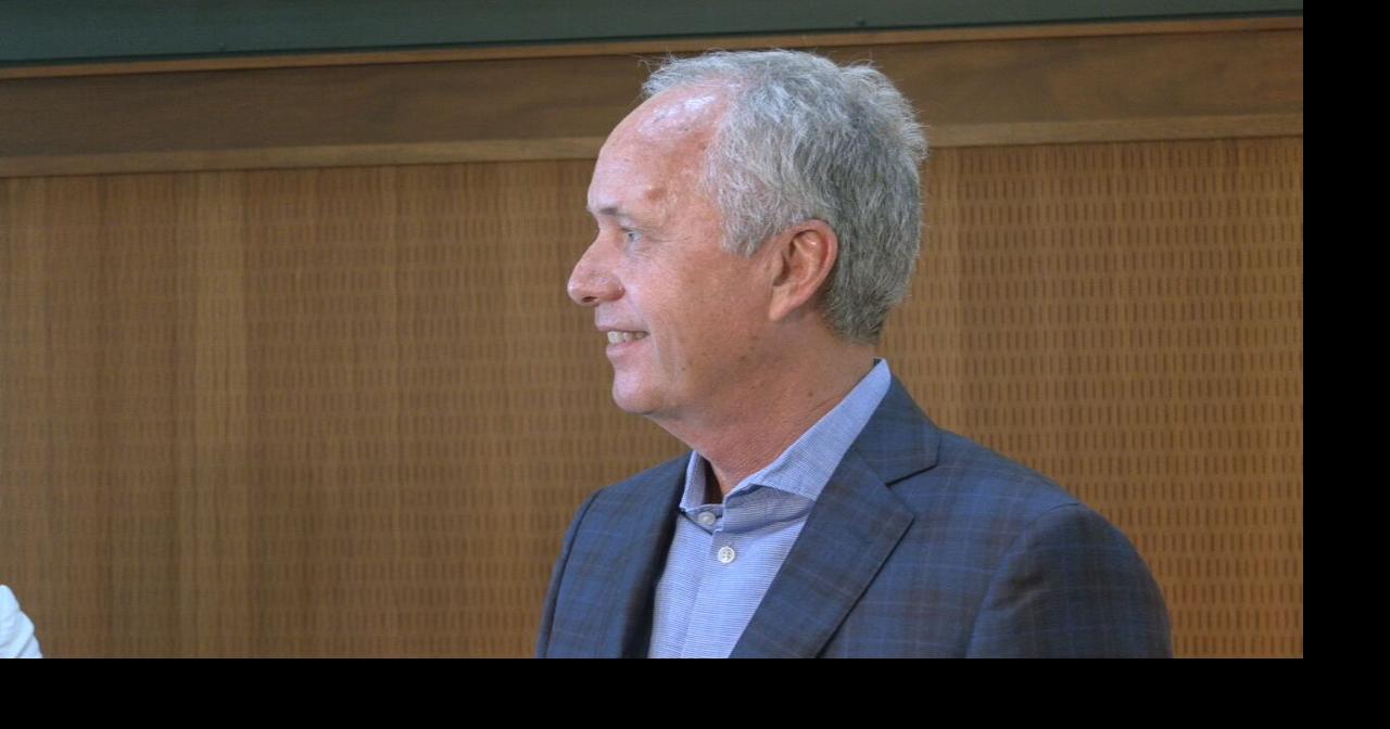Mayor Fischer said he channeled 'inner Muhammad Ali' after punch; calls ...