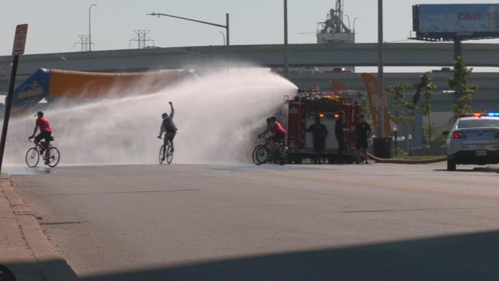 Hundreds get active for Louisville mayor's Hike, Bike & Paddle | Local News | wdrb.com