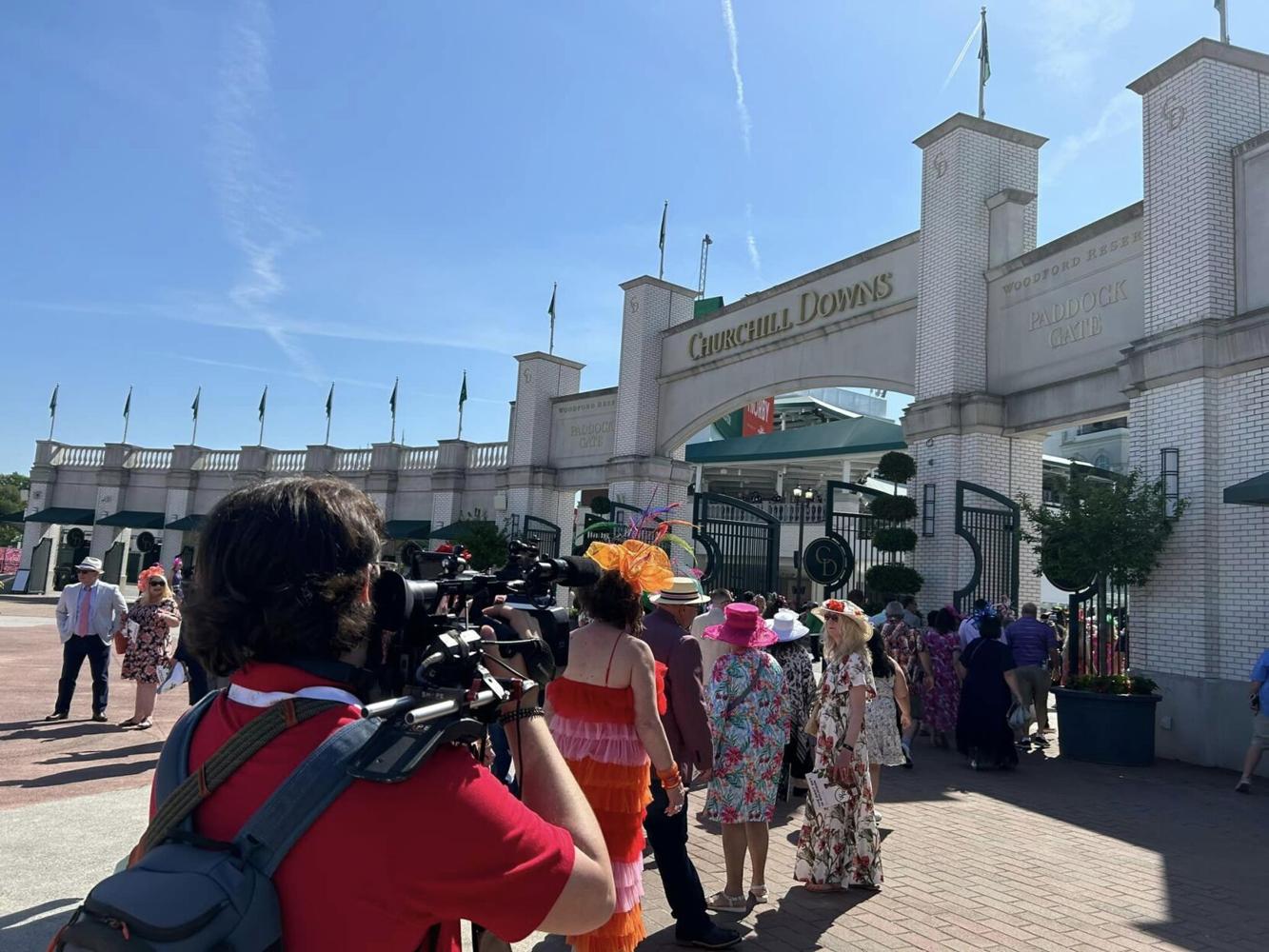 'Thurby' crowd turns out in colorful fashions as Kentucky Derby week ...