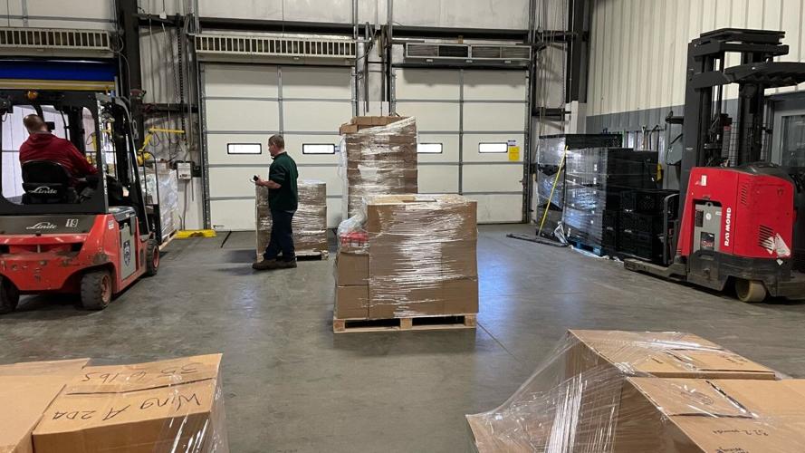 UPS donation drive delivers more than 9,000 pounds of food to Dare to ...