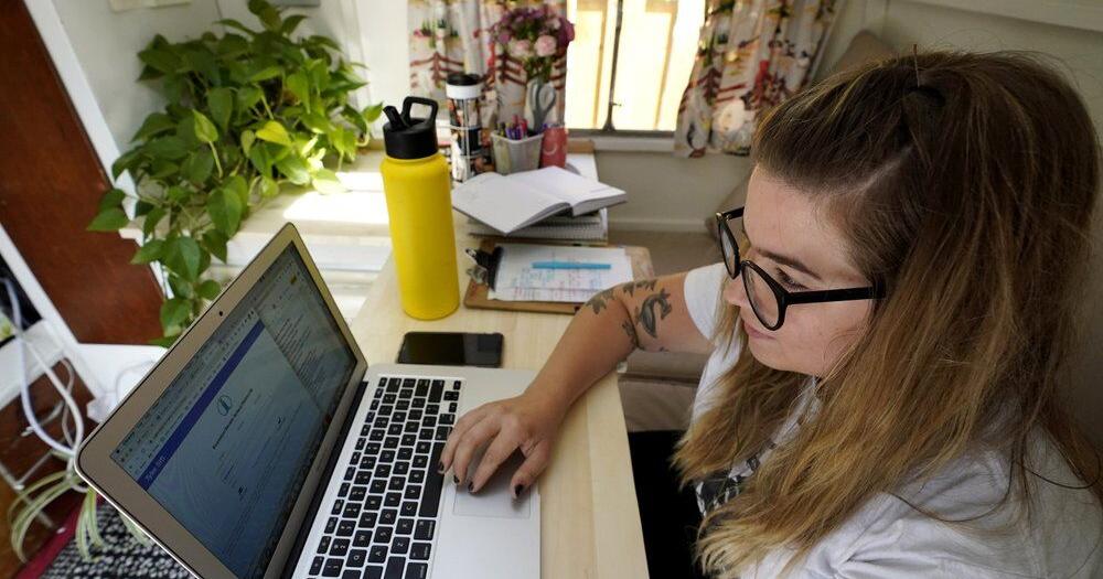 Don't Waste Your Money | Fake work-from-home jobs on the rise as office ...