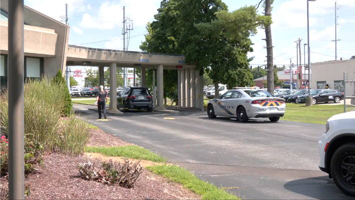 Police arrest man accused of abducting woman and 2 children, robbing ...