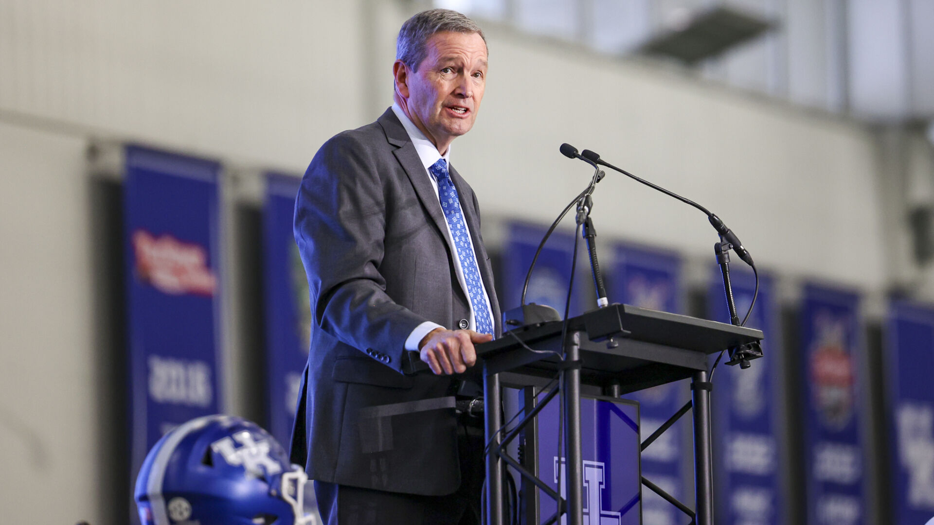 The Stoops Buyout: A gracious exit that helped Kentucky afford a new ...