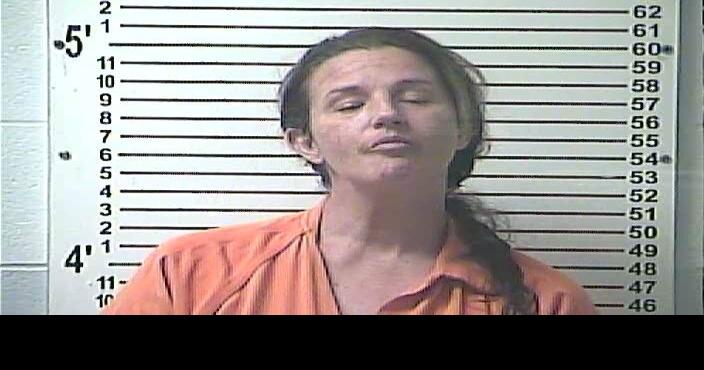 Hardin County woman accused of setting fire to apartment | Crime ...