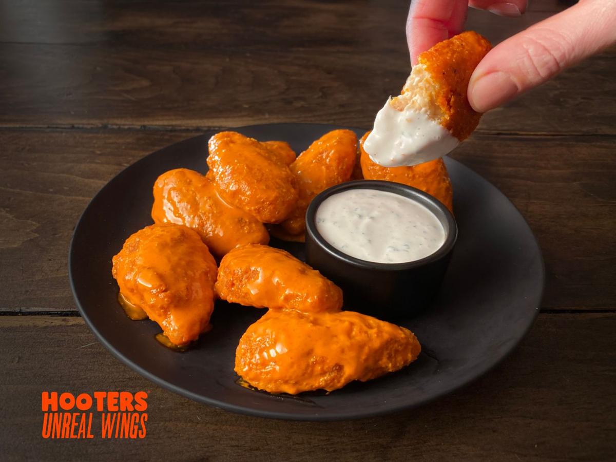 Hooters launches new meatless wing menu option nationwide | News | wdrb.com