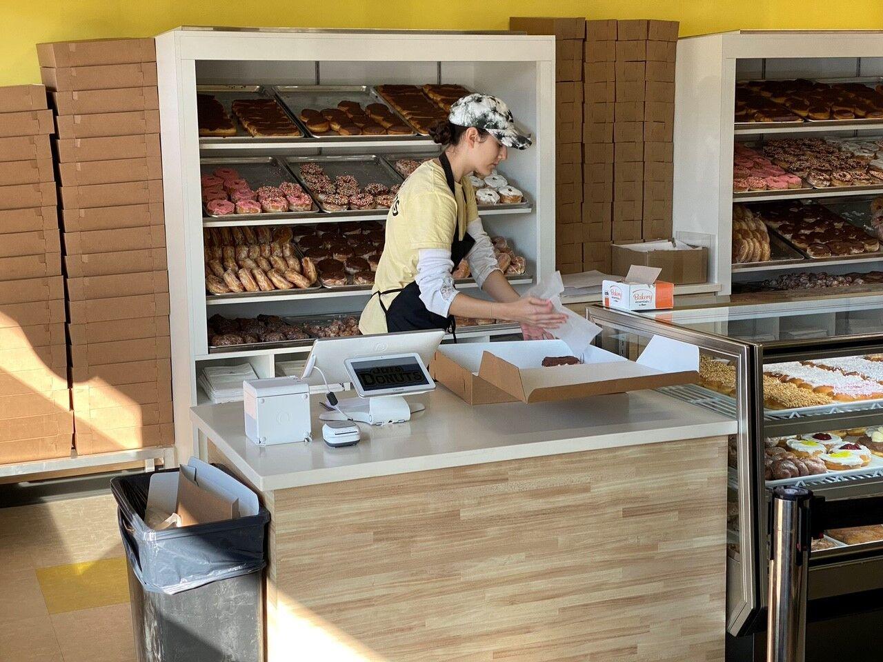 Jeff's Donuts opens new location in Fern Creek | Business | wdrb.com