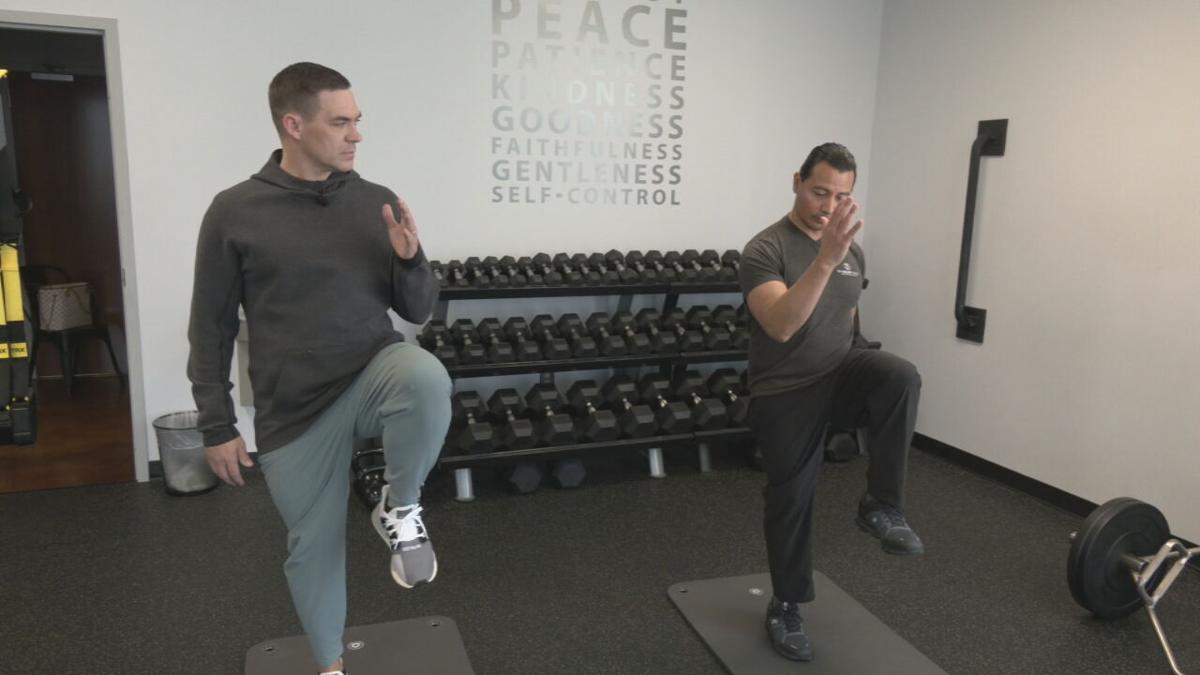 Personal trainer Carlos Rivas shows us how to get ready for summer with ...