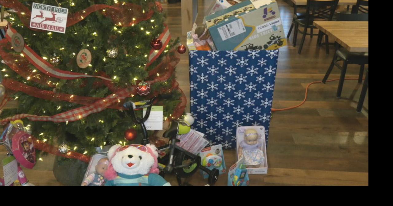 Pizza shop in southern Indiana holds bike and toy drive for children ahead of Christmas ...