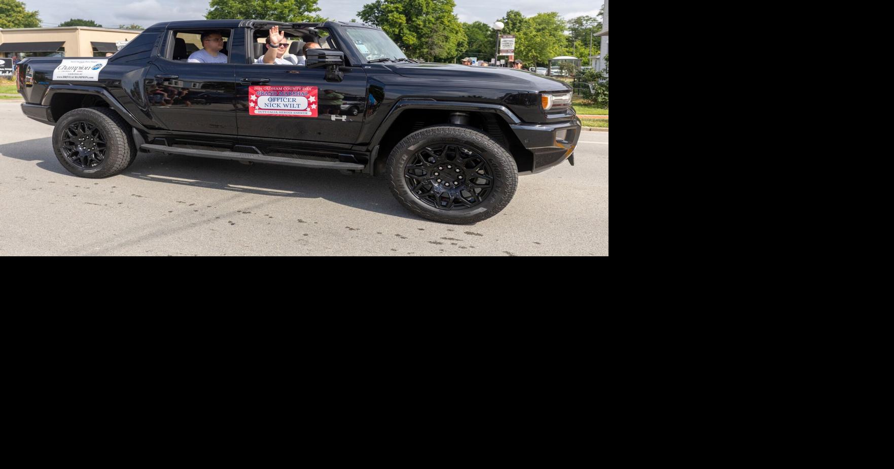 LMPD officer Nick Wilt honored as Grand Marshal in Oldham County Day ...