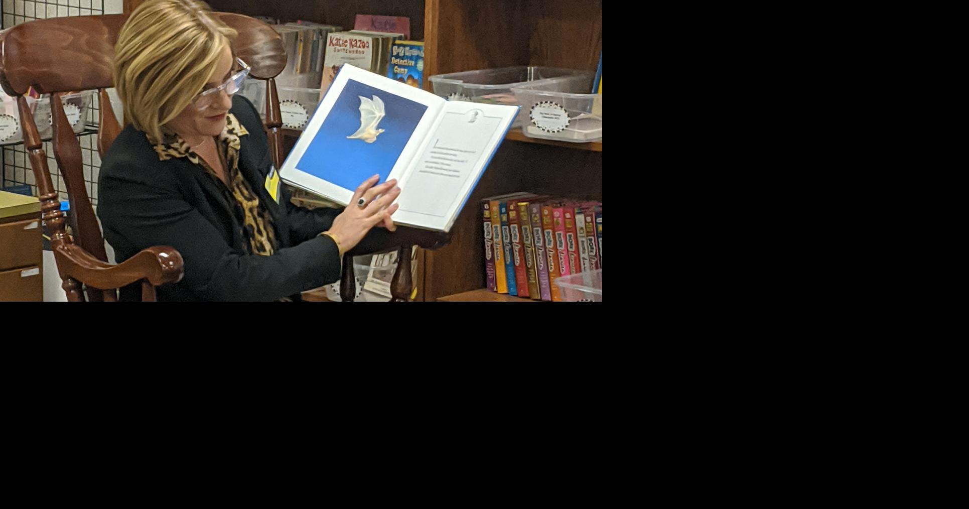 WDRB's Elizabeth Woolsey and Hayden Ristevski read to JCPS students ...