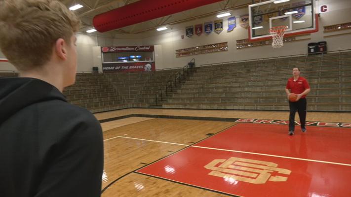 Southern Indiana basketball standout shatters backboard, father's ...