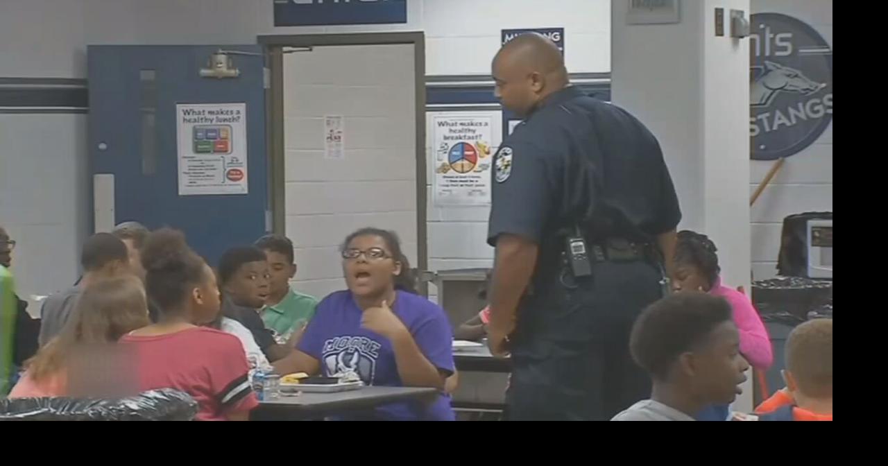 JCPS board member wants to resume talks on hiring school security ...