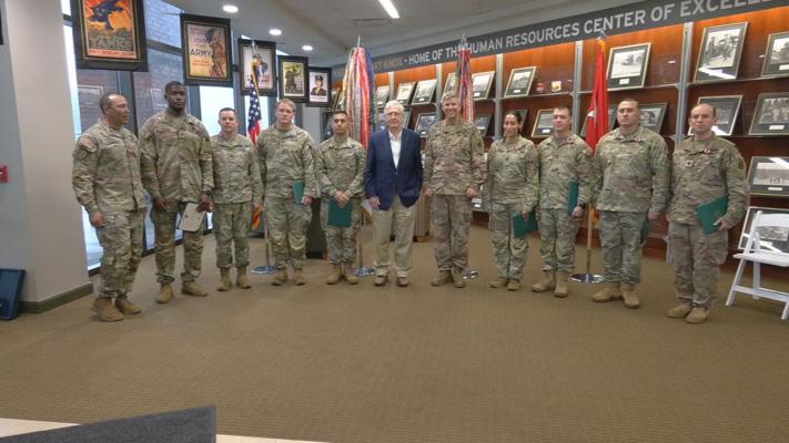 Sen. Mitch McConnell visits Fort Knox for award ceremony honoring ...