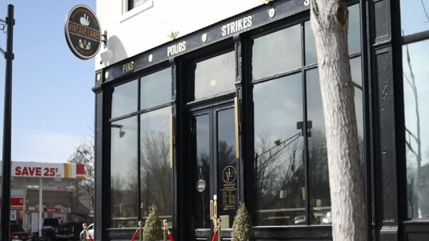 Vintage duckpin bowling alley opens in Madison, Indiana | Business ...