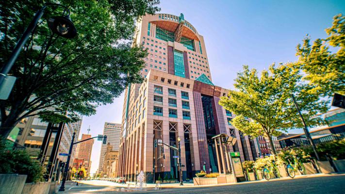 Humana to vacate iconic headquarters building in downtown Louisville ...