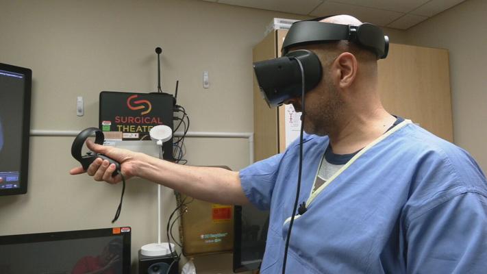 Virtual reality helping Louisville doctors perform safer surgeries ...
