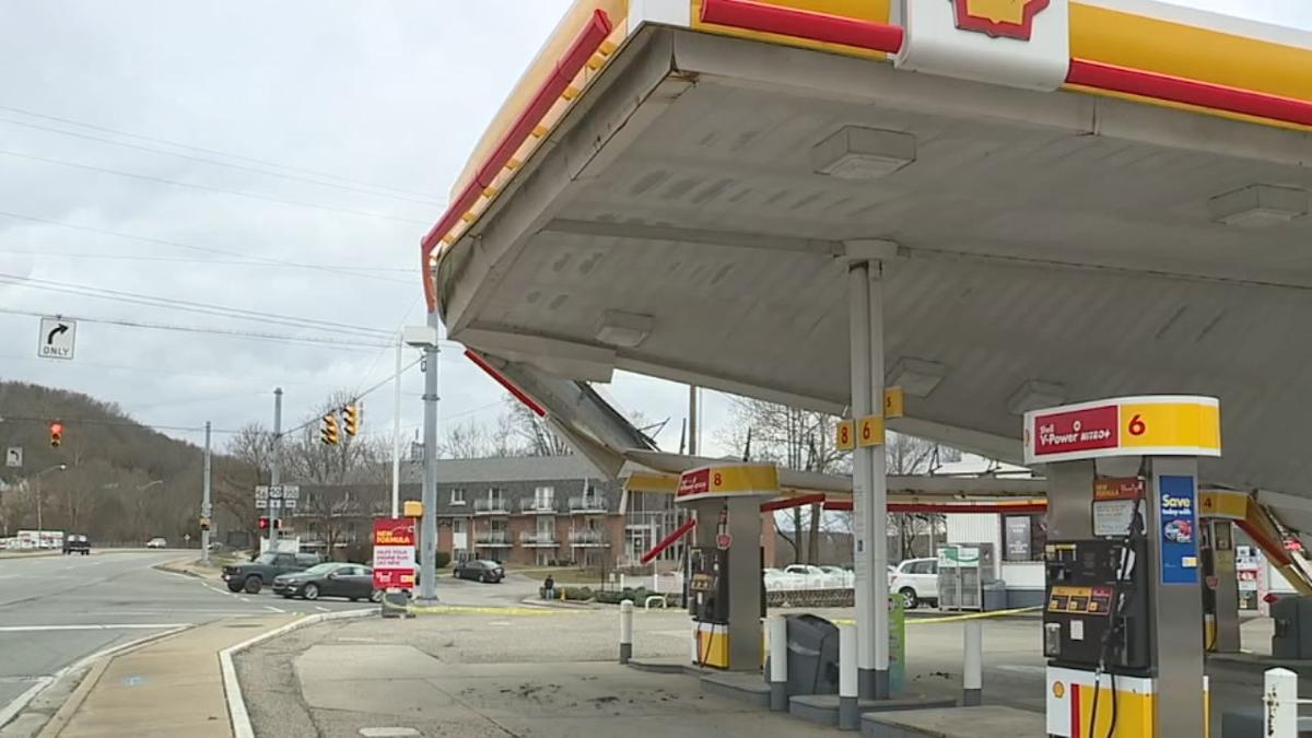 Strong winds destroy Indiana gas station awning, thousands without ...