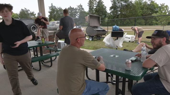 Veteran's Club hosts cookout for veterans, first responders in Mt ...