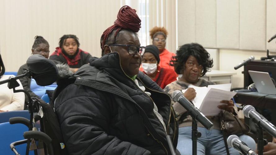 Dosker Manor tenants say their public housing is unsafe and 'disgusting ...