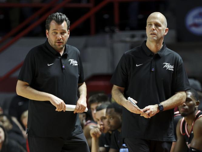 Western Kentucky hires Plona to replace Lutz as head men's basketball ...