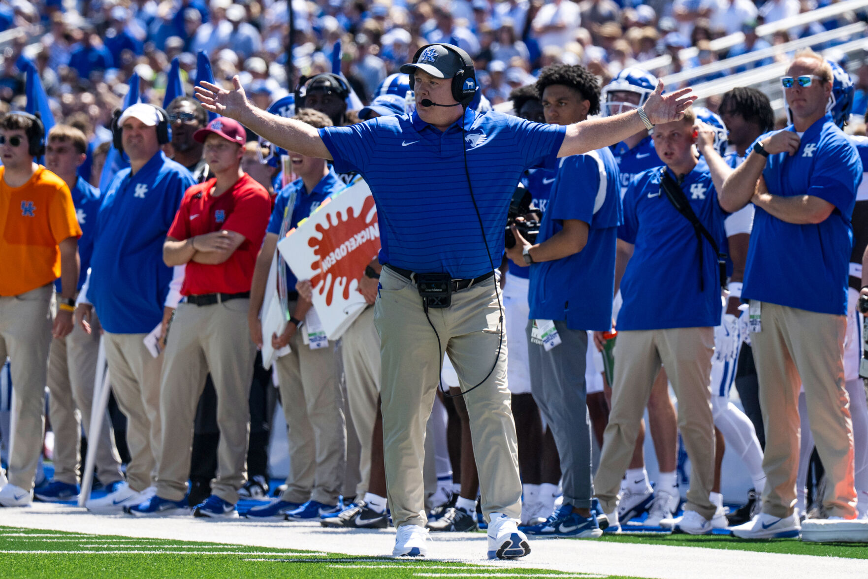 CRAWFORD | Stoops is right. Winning is hard. But Kentucky's win raised ...