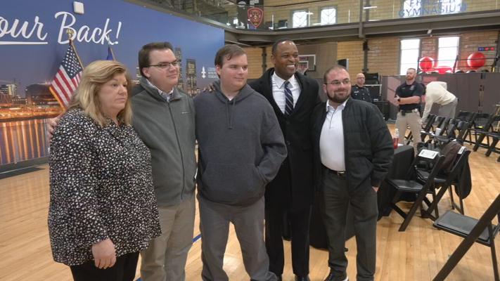 'Incredible bravery' | LMPD Officer Nick Wilt honored as a hero at ...