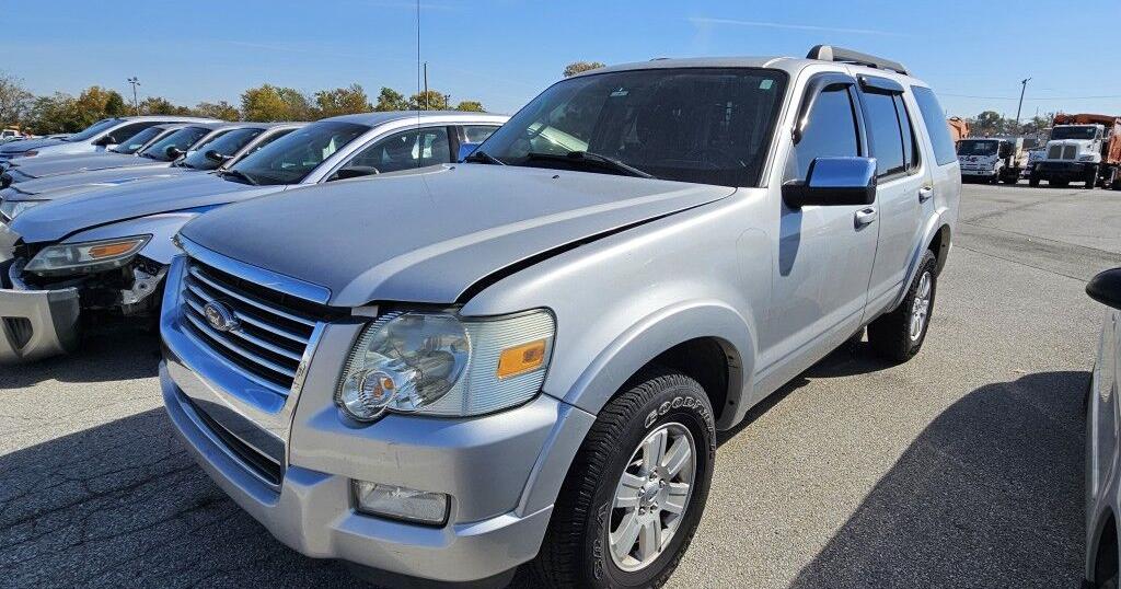 LMPD auctioning used police, city vehicles in Louisville this weekend ...