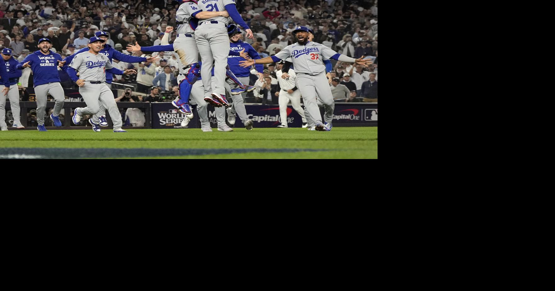 Former Card Will Smith celebrates second World Series win as Dan ...