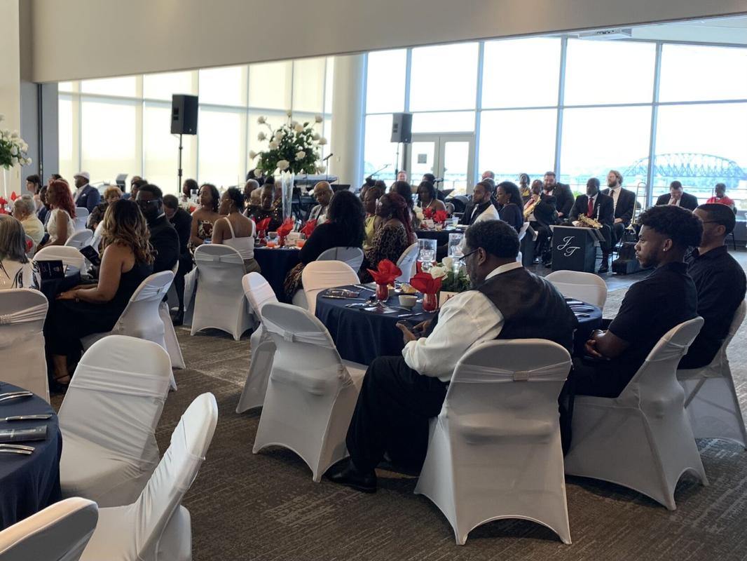 Juneteenth gala at Muhammad Ali Center celebrates progress in ...
