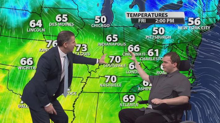 LMPD Officer Nick Wilt visits WDRB newsroom, does weather with Marc ...