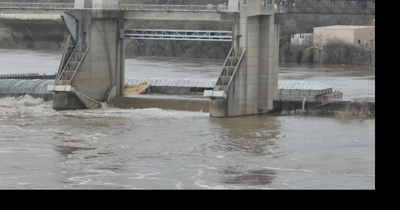 Air, water testing at Ohio River dam to end after methanol cargo ...