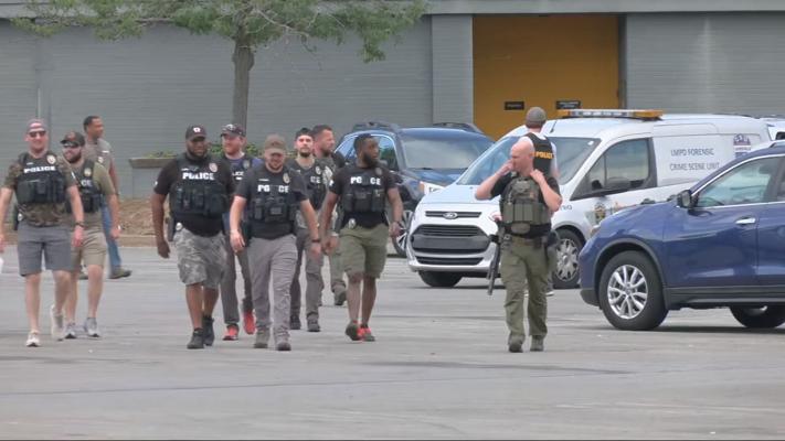 Man charged in May 2023 shooting at Mall St. Matthews released on ...