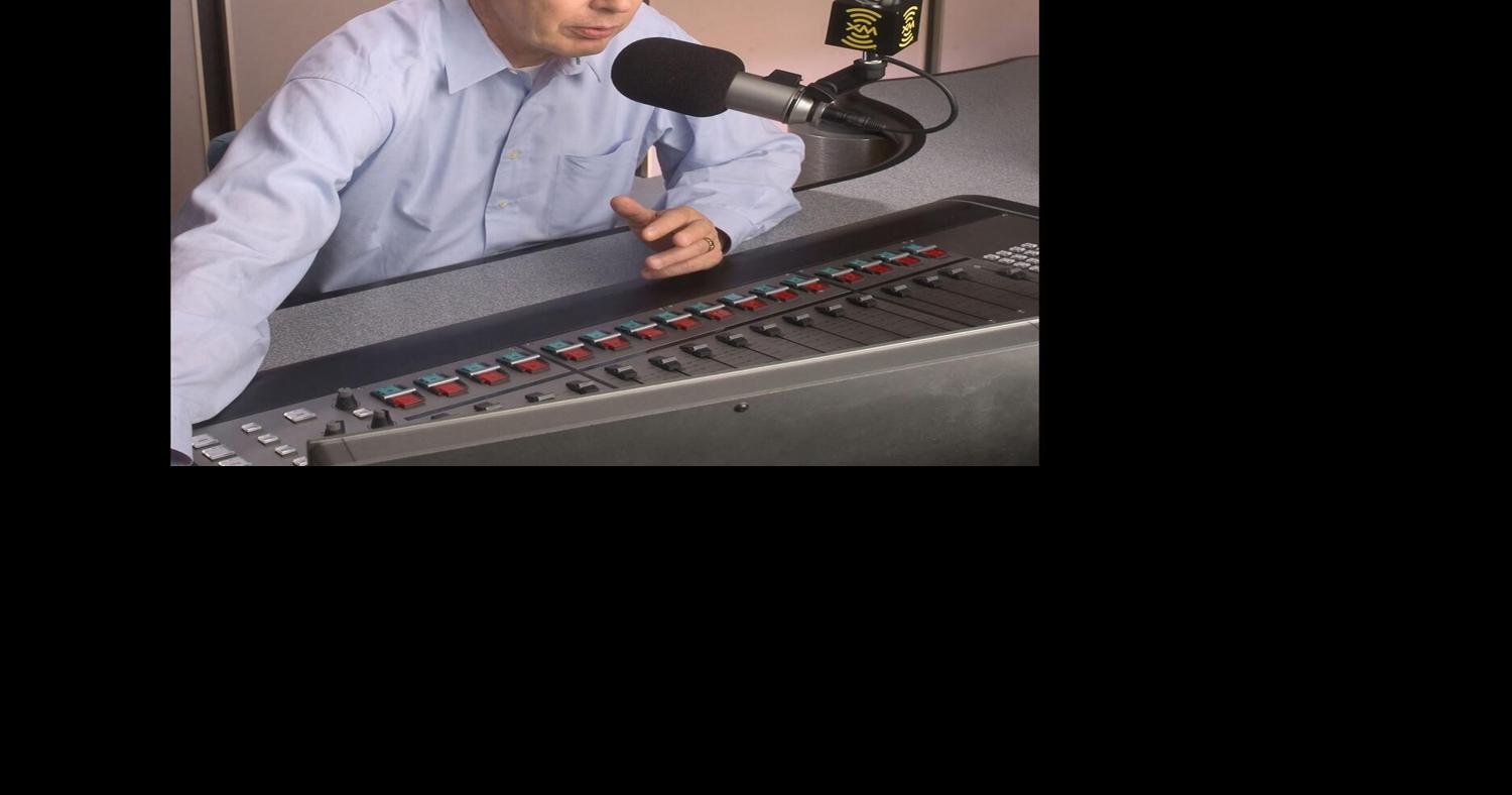 Bob Edwards, Louisville native and legendary voice of NPR's 'Morning ...