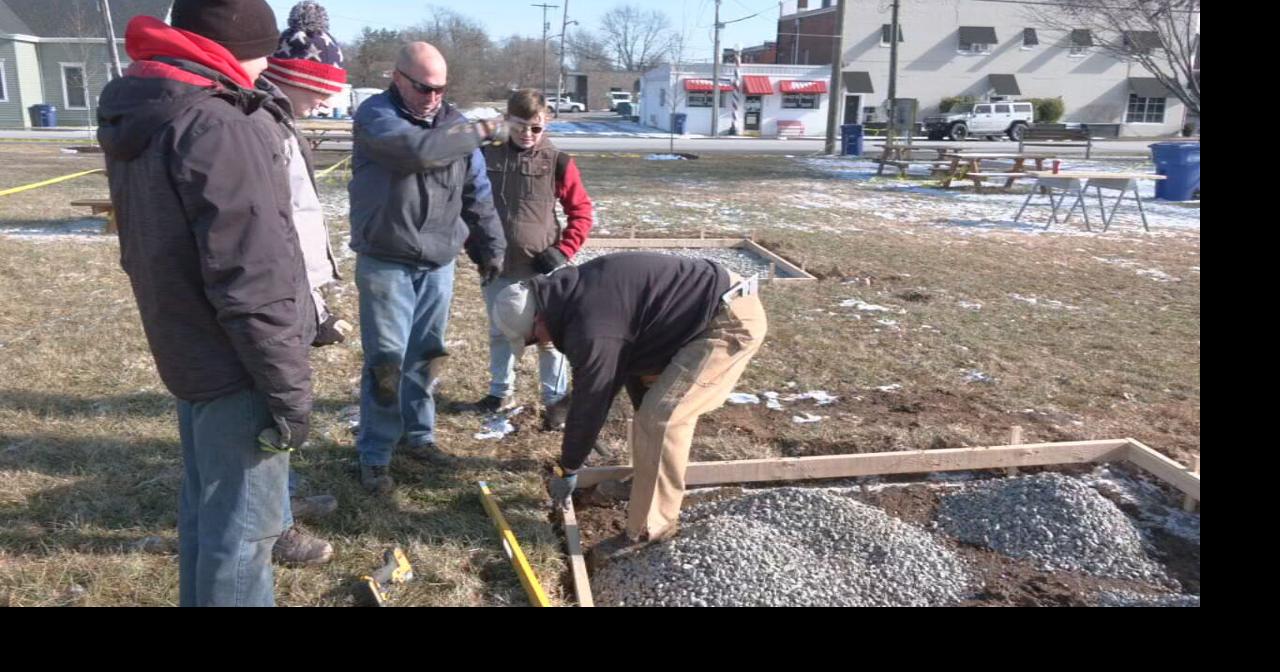Eagle Scouts brave cold weather to help out at southern Indiana park ...