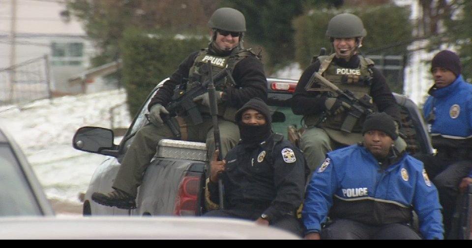 Members of Louisville SWAT team sue the city for overtime pay | News ...