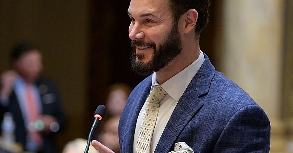 Louisville senator looking to unseat longtime Jefferson County clerk ...