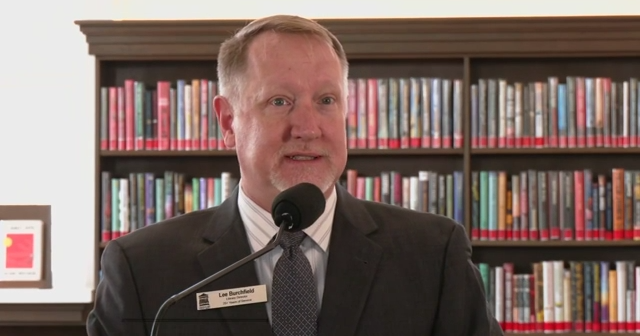 Director of Louisville Free Public Library retiring after 28 years ...